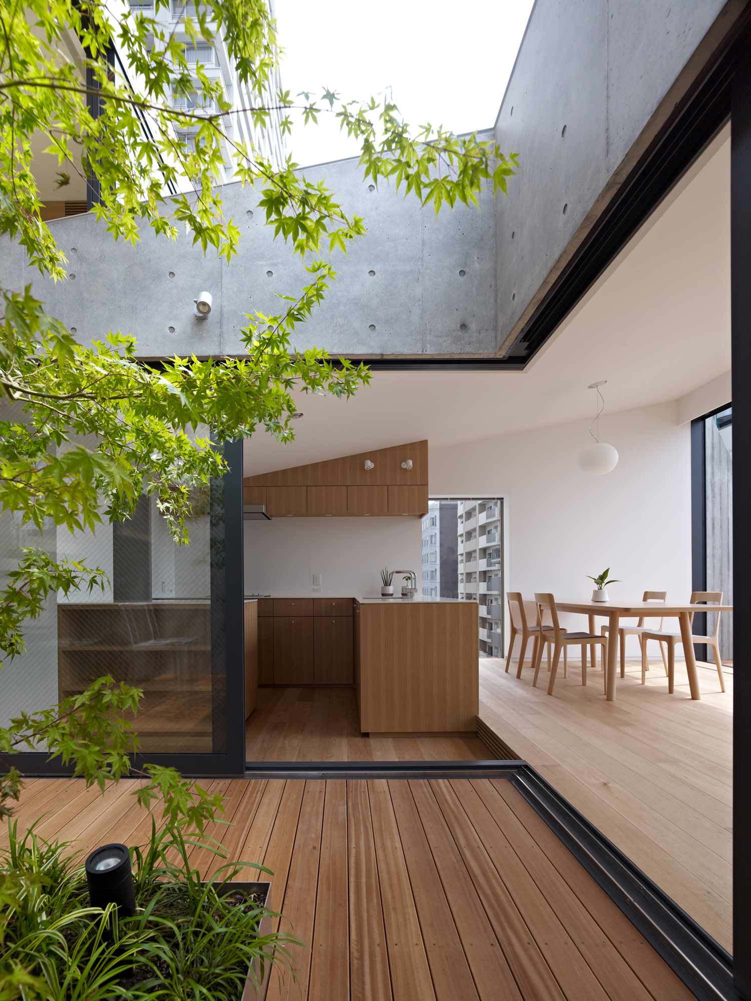 GRASS BUILDING – Ryo Matsui Architects